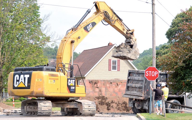 Digging Up the Intersection | News, Sports, Jobs - The Intermountain